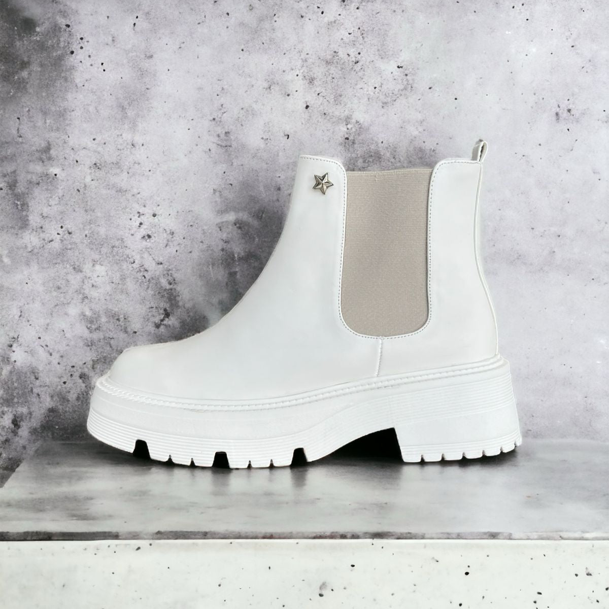 BOTÍN GARDENIA BLANCO – Aleli zapatos